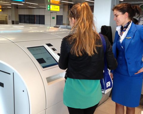 Bag drop-off | Cnote